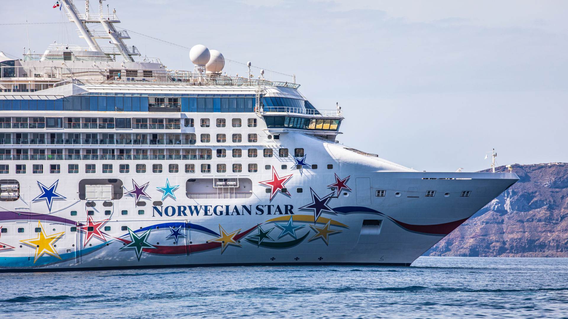 Passenger's Angry Video Goes Viral After Norwegian Cruise Cancels ...