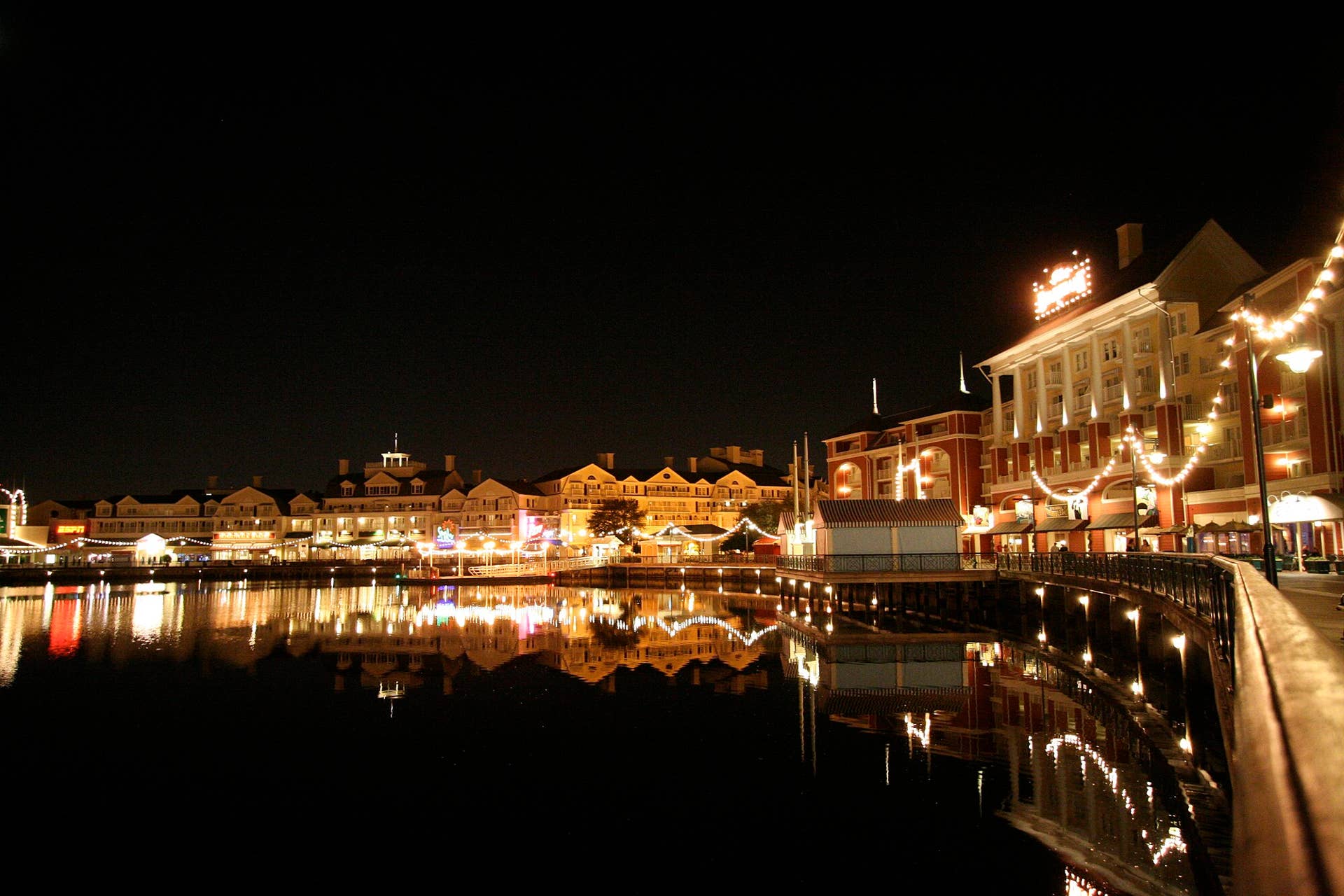 'Creepy' Feature at Disney's Boardwalk Resort Gives Guests Eerie Vibes ...