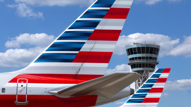 American Airlines Pilot’s Special Pre-Flight Announcement to His ...