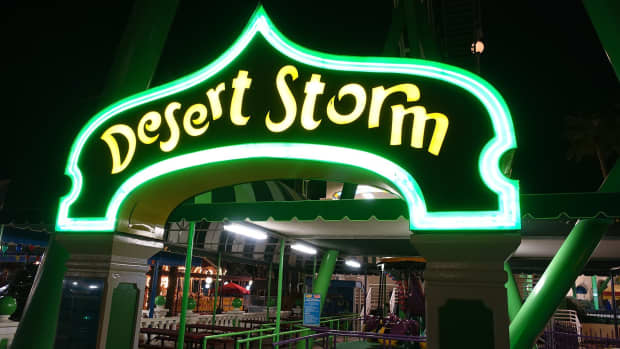 Arizona's Largest Amusement Park Is a Nostalgic Trip for Theme Park ...