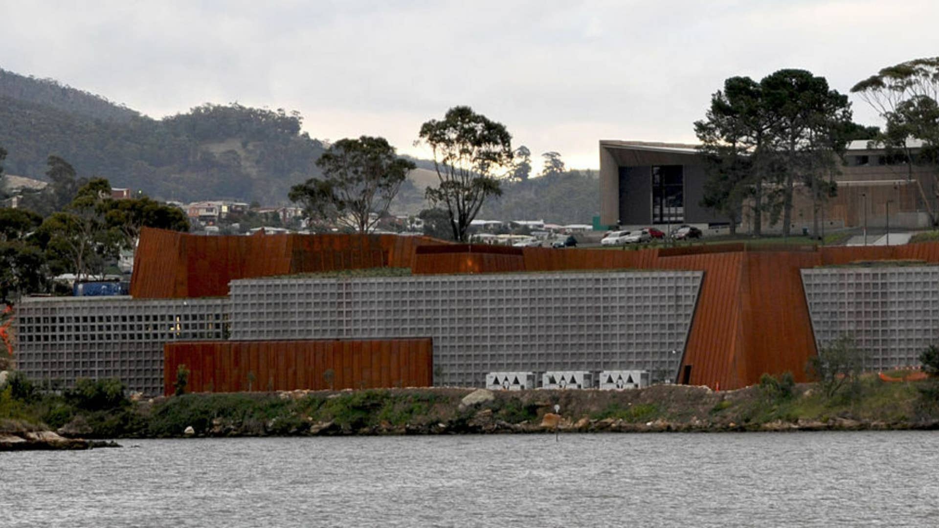 Who Owns Mona Art Gallery