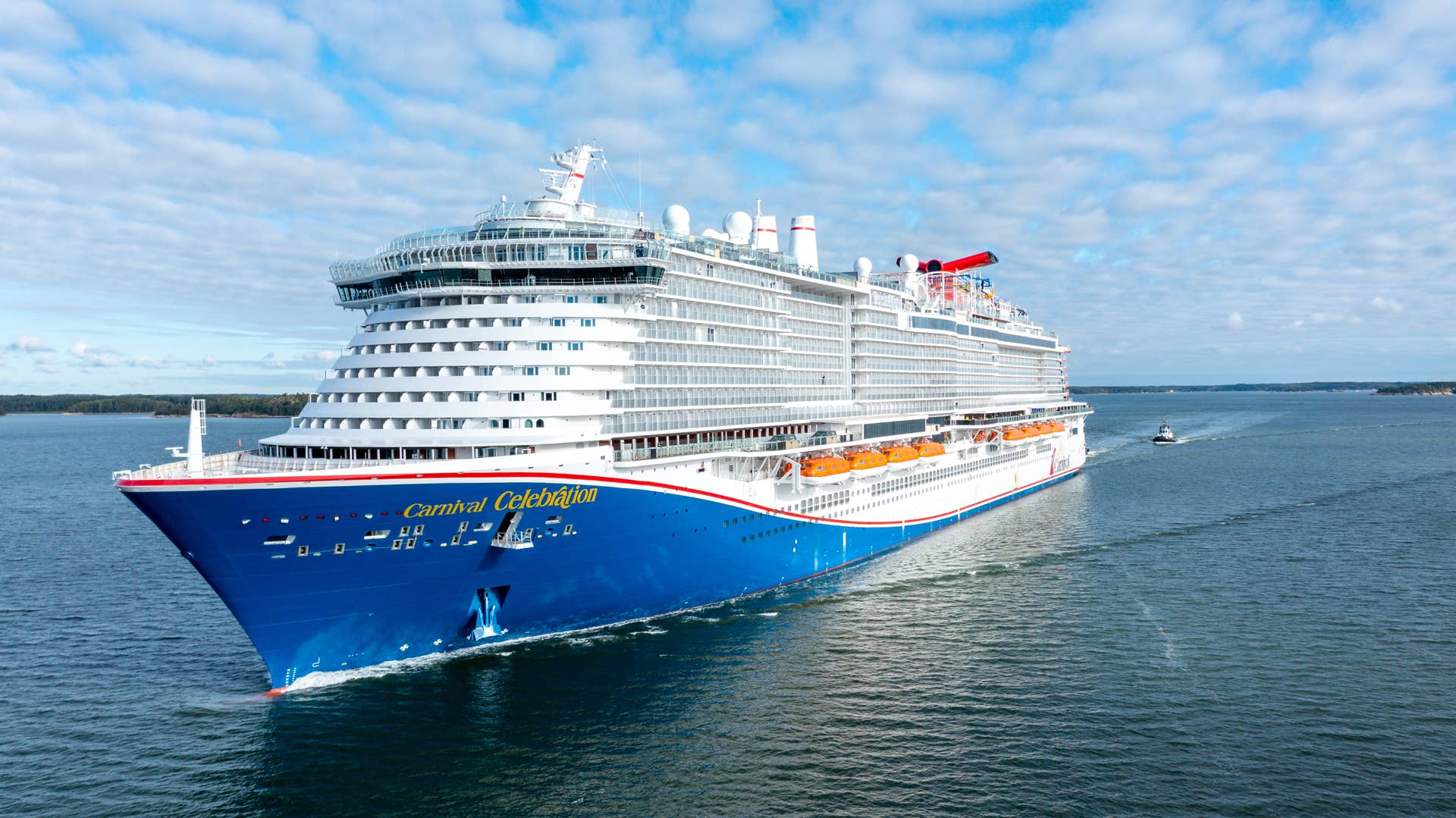 Comparison of New 'Carnival' Cruise Ship vs. 16-Year-Old Boat Is Wild ...
