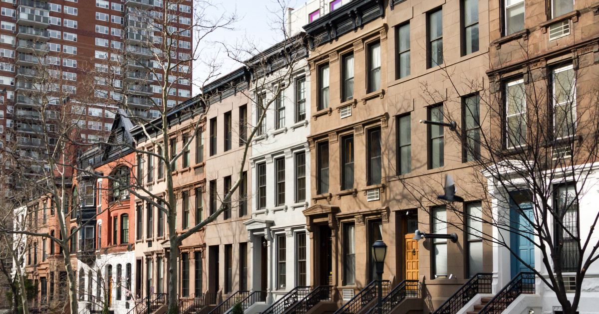 Tour of 'Weird' NYC Apartment with Odd Angles Is Going Viral - Wanderwisdom