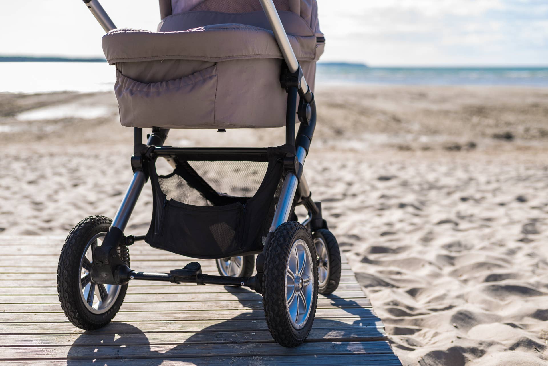 Scary Video of Baby Stroller Rolling Into Traffic in California Is ...