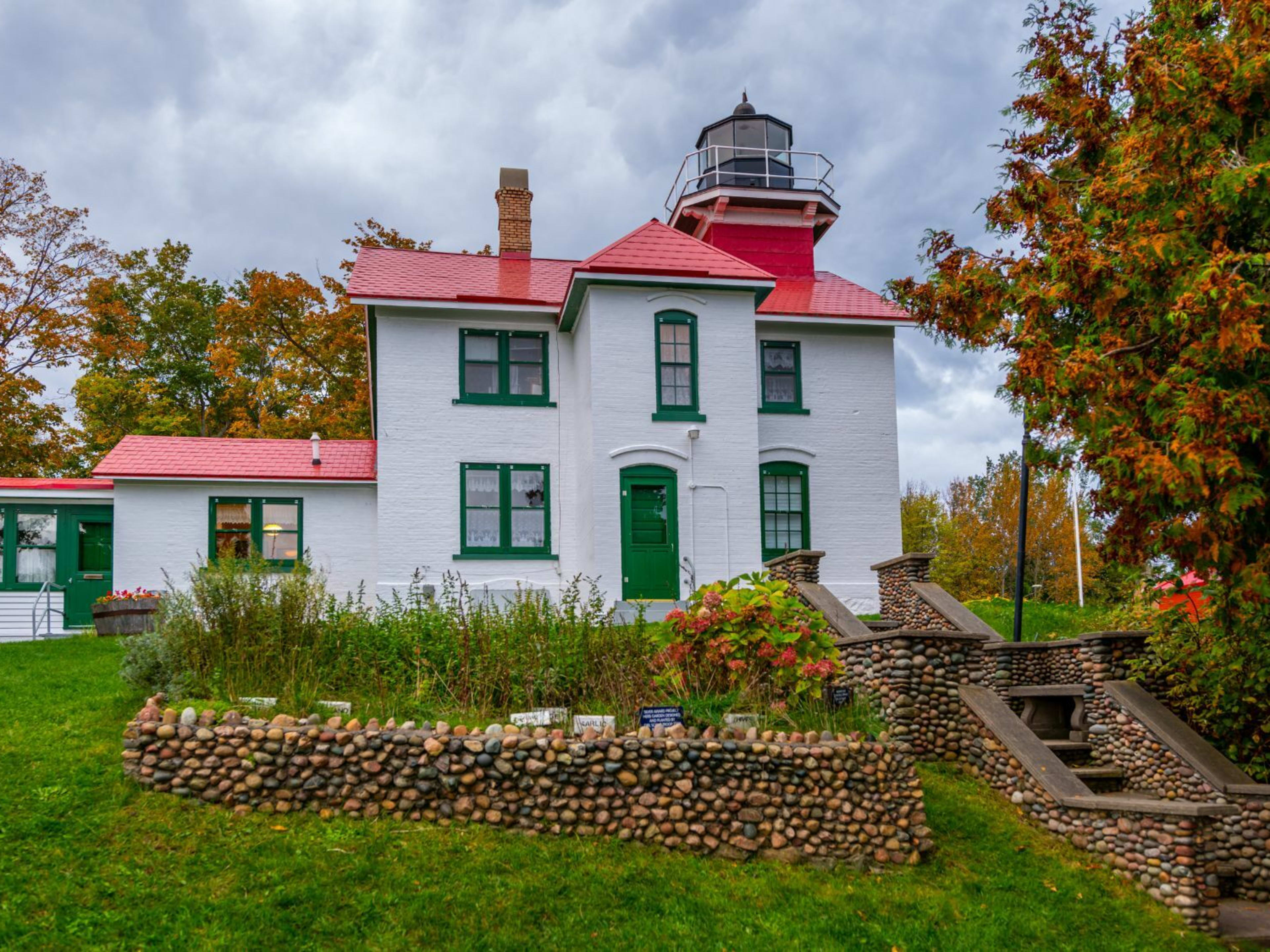 Hotel and Lodging Recommendations & Reviews - Wanderwisdom