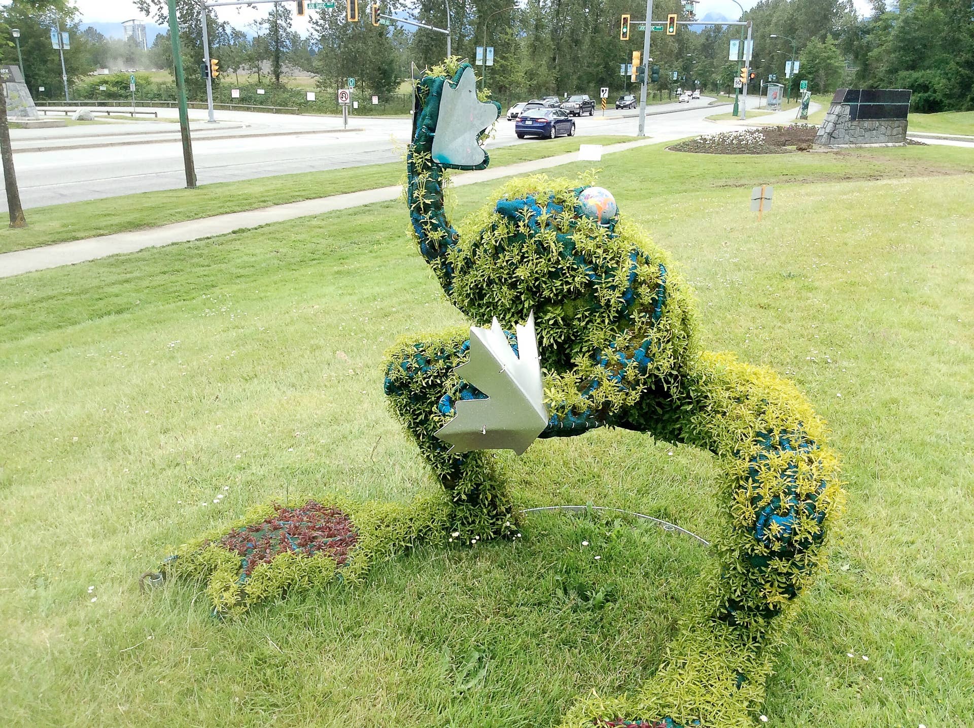 Burnaby Eco-Sculptures: Animals Made From Metal and Plants - Wanderwisdom