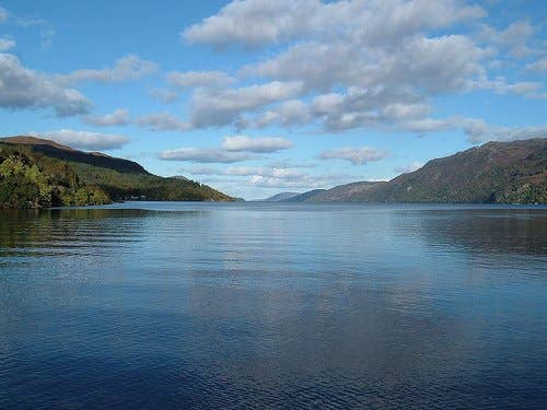 The 10 Most Famous Lakes in the World - Wanderwisdom