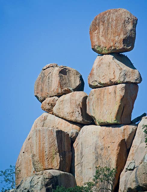 10 Amazingly Balanced Rock Formations to Visit Before They Disappear ...