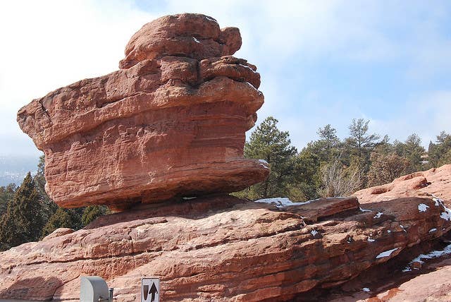 10 Amazingly Balanced Rock Formations to Visit Before They Disappear ...