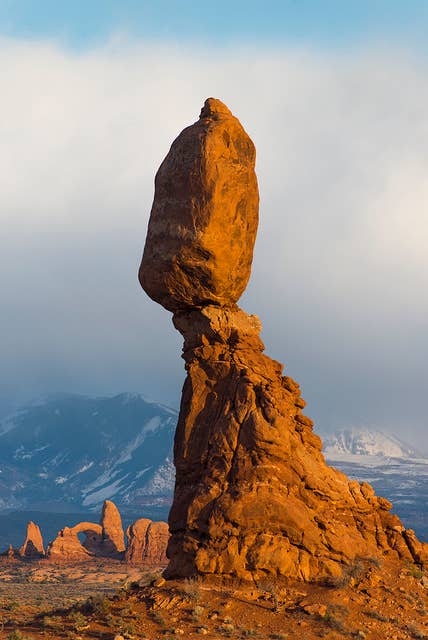10 Amazingly Balanced Rock Formations to Visit Before They Disappear ...