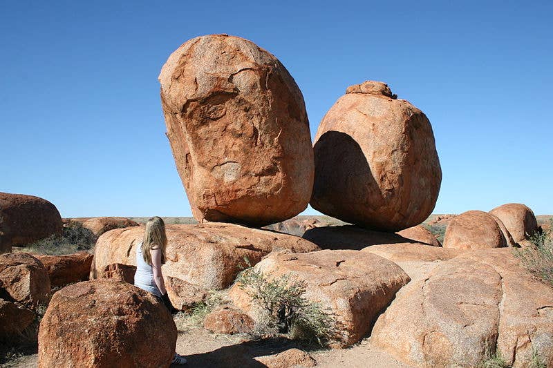 10 Amazingly Balanced Rock Formations to Visit Before They Disappear ...